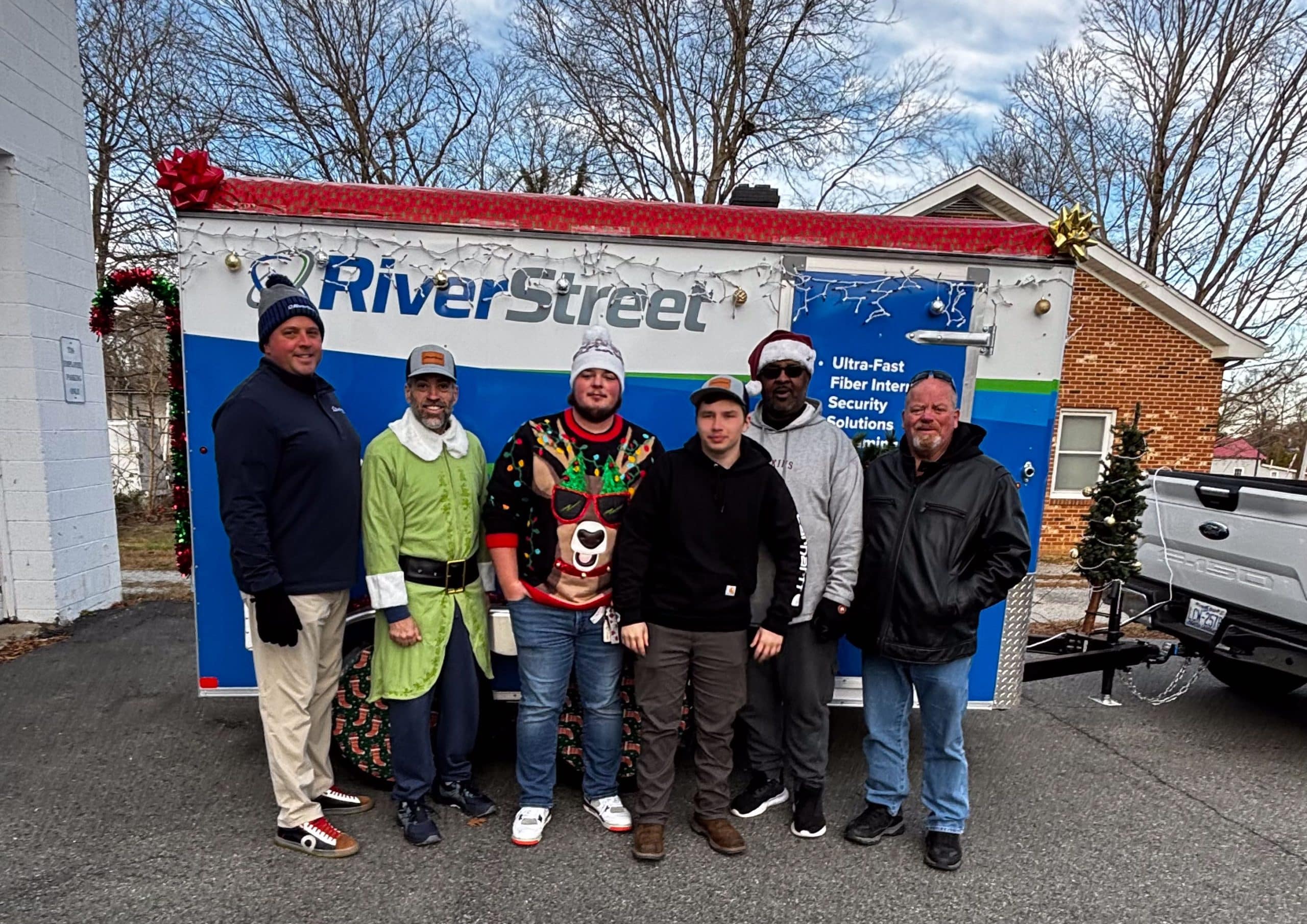 Amelia County VA Christmas Parade - RiverStreet